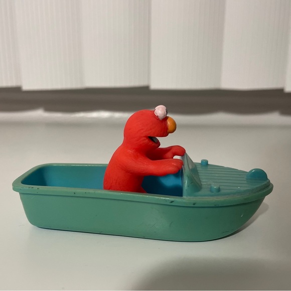 Sesame Street | Toys | Vintage 4 Elmo On A Bot Pvc Figure 985 Tara Toy ...